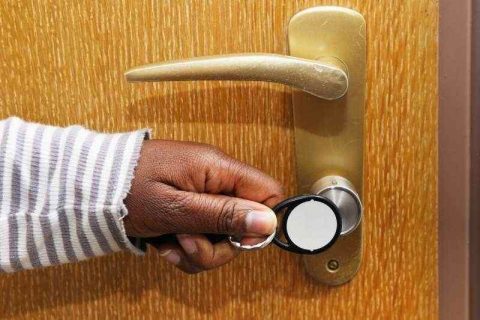 Key Card & Key Fob Systems: Buyer’s Guide to Fob Access Control