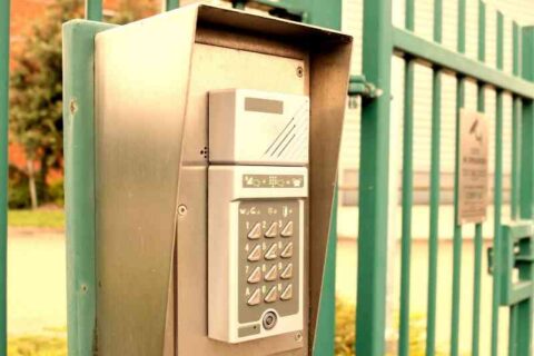 Outdoor Keypad: Uses & Benefits for Exterior Entrances
