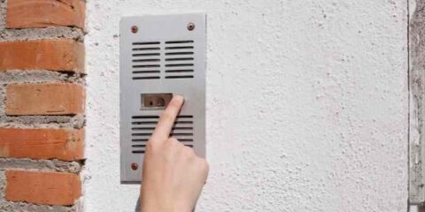 4 Best Commercial Door Entry System for Buildings & Businesses