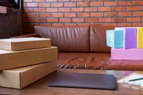 Choosing a Mailroom System to Manage Deliveries at Your Building