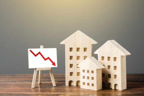 The 4 Stages of the Real Estate Cycle & How to Navigate Them