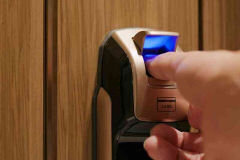 5 Best Fingerprint Locks [+How Fingerprint Door Locks Work]