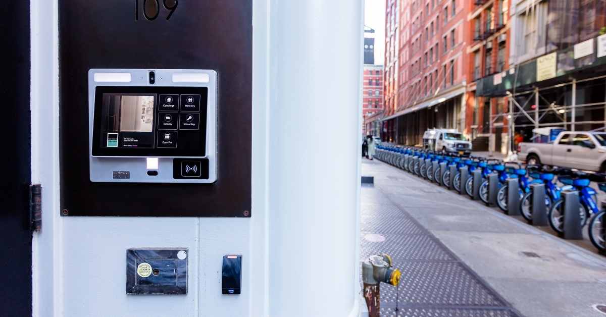 Touchscreen Intercom Buyer’s Guide (+Top 5 Touchscreens)