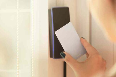Door Card Reader: How to Choose the Best Access Reader