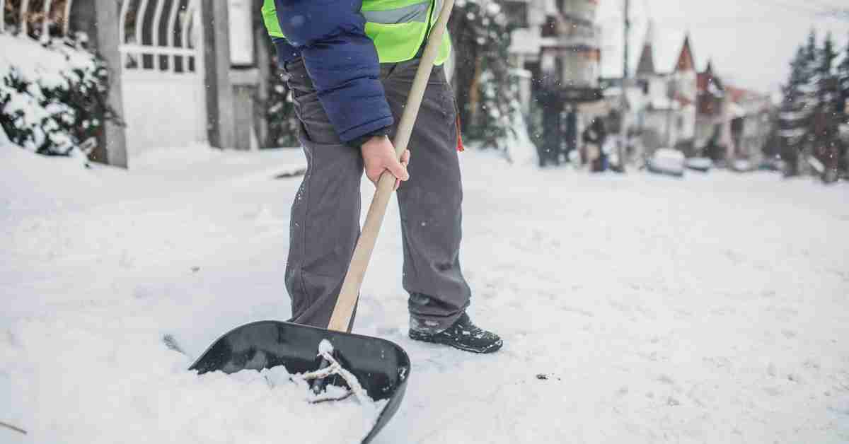 Tips for Creating a Tenant Safety Plan for Winter [+FREE Checklist]