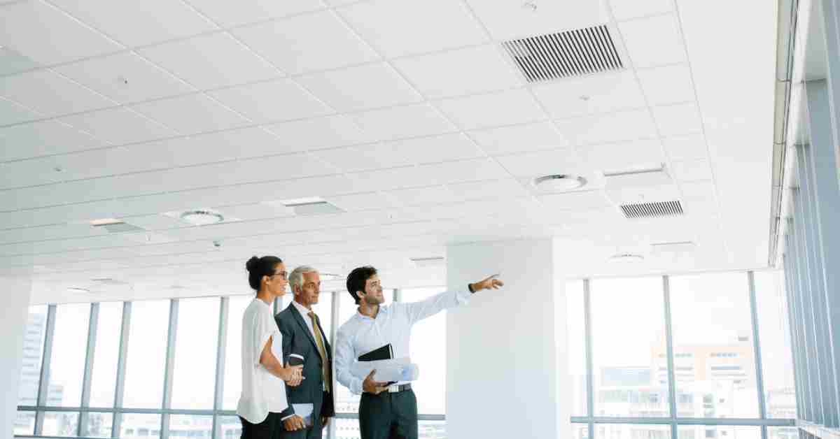 5 Types of Commercial Leases + How to Choose One