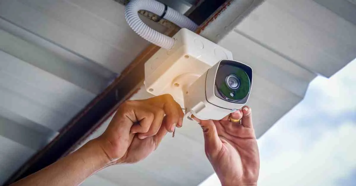 Best Commercial Security Cameras for Businesses: Buyer's Guide